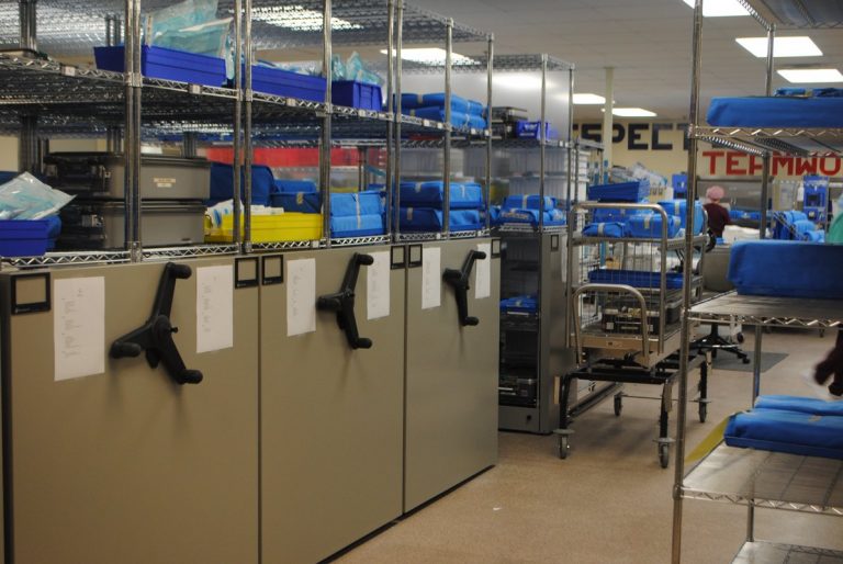 SYSTEMCENTER - Hospital shelving and storage systems