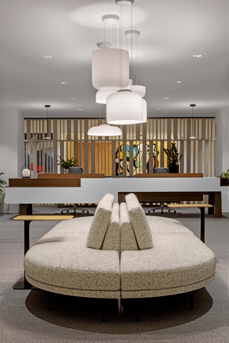 Crafting the Perfect Reception Area: A Guide for Every Setting ...