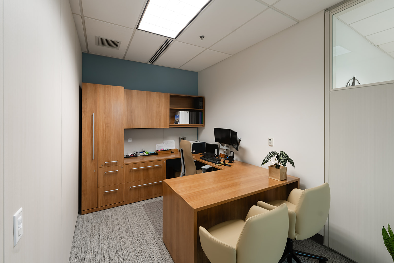 25472 - Hawaii Pacific University Harbor Court Executive Offices ...